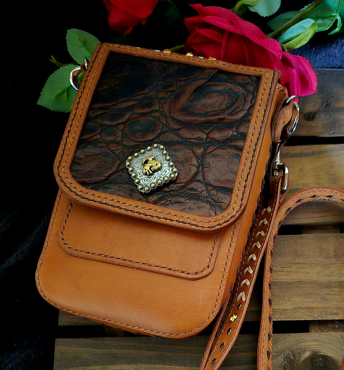 WESTERN STYLE CROSSBODY PURSE – BLUE ROAN ROPES and TACK